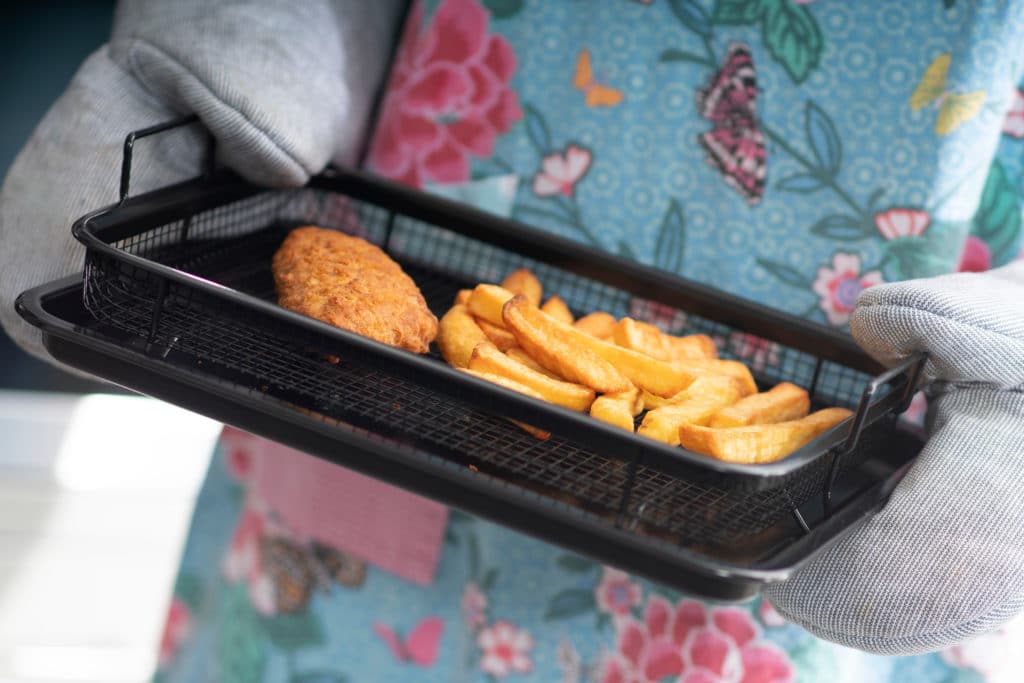 2-in-1 Oven Crisper Tray Set | Kitchenways